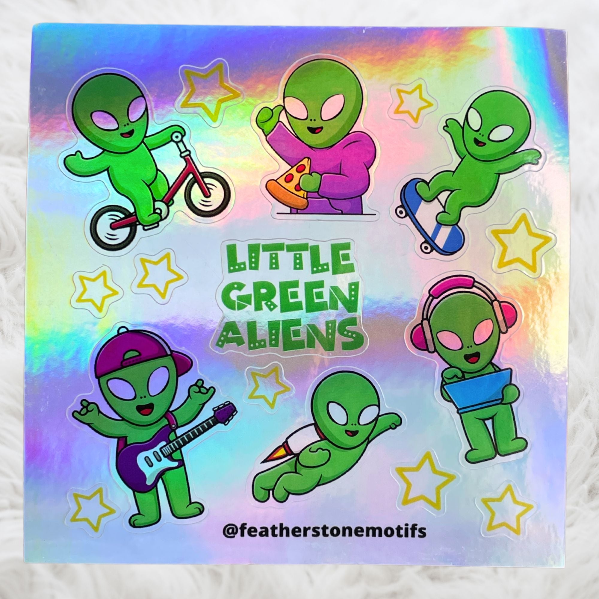 Little Green Aliens Holographic Mini Sheet – Featherstone Motifs